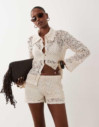 Gina Tricot Gina Tricot - Short densemble en maille crochet&eacute;e - Blanc cass&eacute;