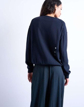 Topshop Strickpullover in Marineblau mit gekn&ouml;pfter R&uuml;ckseite