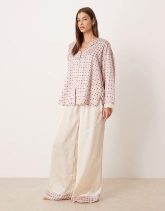 Free People Dreamy Days - Ensemble de pyjama &agrave; motif coeurs-Rouge