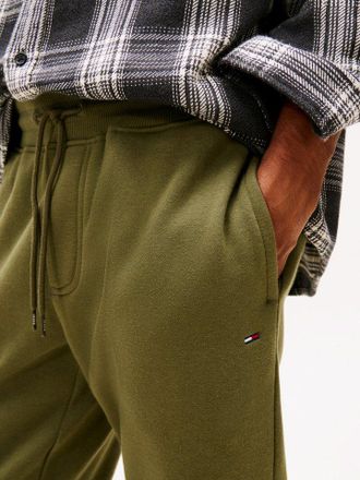 Tommy Jeans Sweathose TJM SLIM S FLAG SWEATPANT Mit Kordelzug