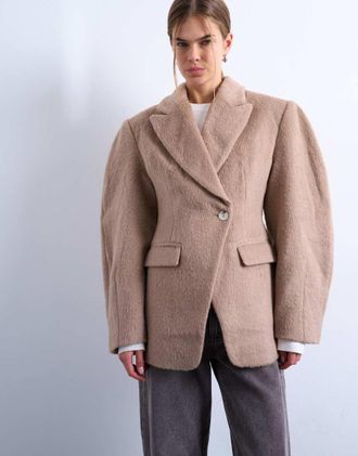 Topshop Blazermantel aus angerautem Stoff in Camel mit ovalen &Auml;rmeln und betonter Taille-Brown