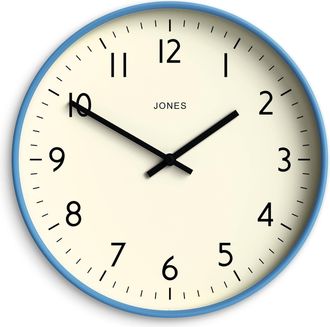 Jones Clocks Studio wanduhr | Modern runde Stil | 30 cm | Mittelblau | Leicht ablesbare Zahlen | Vielseitiges Design für küche, Wohnzimmer oder büro