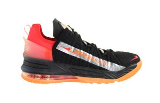 Nike LeBron XVIII MENS MENS Schwarze Trainer