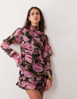 Asos Chiffon-Corsagen-Minikleid mit ausgestellten Puff&auml;rmeln und dunklem Blumenmuster-Multi