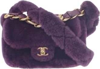 Chanel Sac bandouli&egrave;re matelass&eacute; en peau lain&eacute;e Pre-owned - Femme - Pre-owned - Violet - Taille: ONE Size