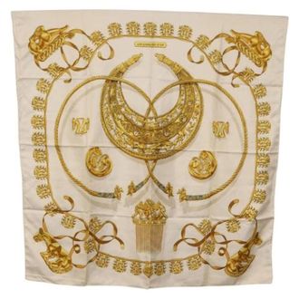 Herm&egrave;s Pre-owned Foulard en Soie - Femme - Pre-owned - Beige - Taille: ONE Size