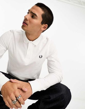Fred Perry Lang&auml;rmliges, einfarbiges Polohemd in Wei&szlig;