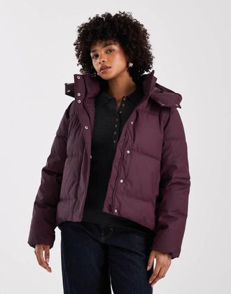 Vero Moda Kurze wattierte Jacke in Burgunderrot mit Beschichtung