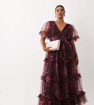 Lace & Beads Plus robe longue en tulle &agrave; manches bouffantes, volants et &eacute;tages, imprim&eacute; floral rose bordeaux-Multi