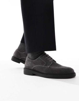 Asos Chaussures &agrave; lacets fa&ccedil;on derbies en daim - Gris