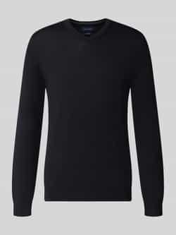 Christian Berg Strickpullover aus Woll-Mix mit V-Ausschnitt