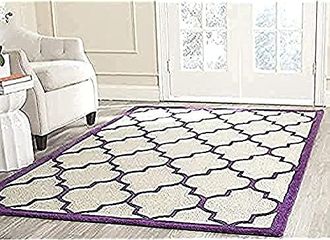 Safavieh Geometrisch Teppich für Wohnzimmer, Esszimmer, Schlafzimmer - Cambridge Collection, Kurzer Flor, Elfenbein und Lila, 152 X 244 cm
