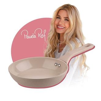Fackelmann Fackelmann x Pamela Reif Bratpfanne - Ø 20 cm, Aus geschmiedetem, recycelten Aluminium in Pastell Beige, keramische, PFAS-freie Beschichtung, hitzebes