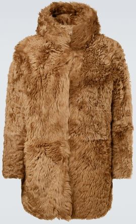 ERL Mantel aus Shearling