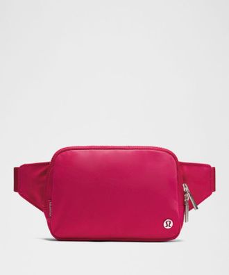 lululemon Everywhere Gürteltasche Groß 2 L - Neon - Größe 2 l