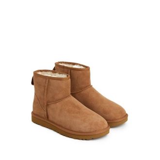 UGG Bottines classiques en su&egrave;de