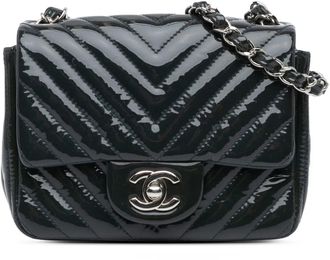 Chanel Hobo Bags - Mini Square Classic Chevron Patent Single Flap - Gr. unisize - in Blau - f&uuml;r Damen