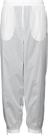 Nike HOSEN & R&Ouml;CKE - Hosen auf YOOX.COM