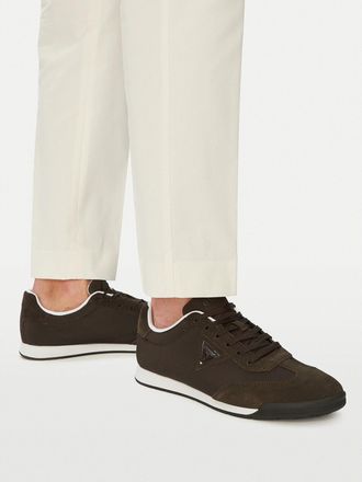 Guess Sneakers Guess FMTDAS SUE12 Dunkelbraun