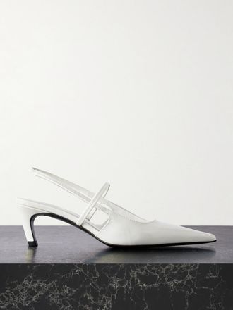 Toteme The Sharp Slingback-pumps Aus Glanzleder Mit Cut-outs - Wollweiß