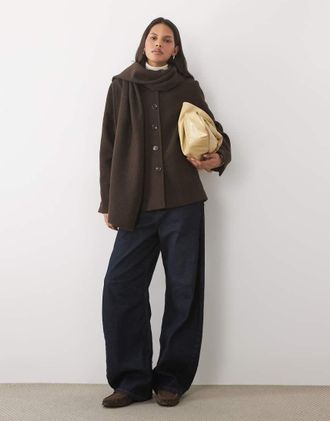 Vero Moda Premium-Jacke aus Wollmix mit Schal-Detail in Schokobraun
