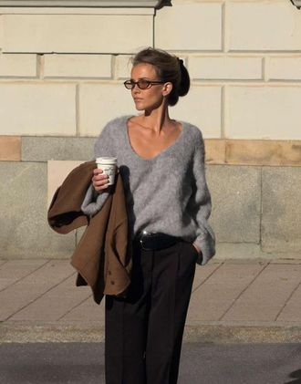 NA-KD Oversize-Strickpullover mit U-Ausschnitt in Hellgrau