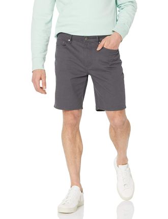 Amazon Essentials Herren Elastische 5-Taschen-Shorts in schmaler Passform mit 23 cm Schrittlänge, Kohlegrau, 42W