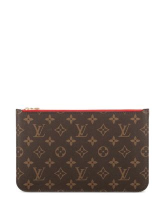 Louis Vuitton Clutch mit Monogramm-Print - Braun