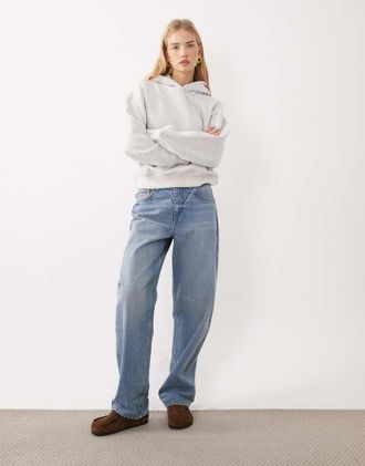 Abercrombie & Fitch sweat &agrave; capuche court coupe carr&eacute;e gris clair