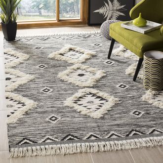 Safavieh Boho Teppich f&uuml;r Wohnzimmer, Esszimmer, Schlafzimmer - Kenya Collection, Hoher Flor, Schwarz und Elfenbein, 152 X 244 cm