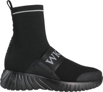 Pedro Miralles WEEKEND