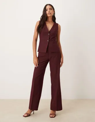 Mango 2-in-1-Jumpsuit mit Weste in Dunkelrot