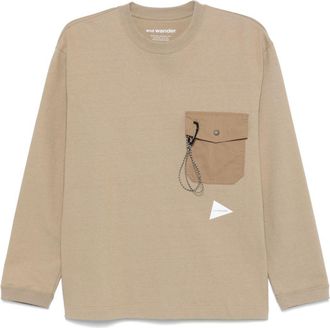 And Wander T-Shirt mit Logo-Print - Nude