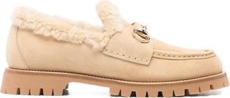 Gucci Loafer aus Shearling - Nude