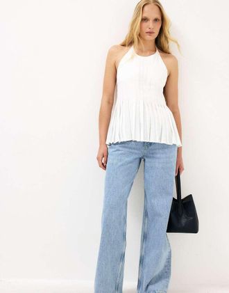 NA-KD top pliss&eacute; &agrave; col halter en m&eacute;lange de lin blanc