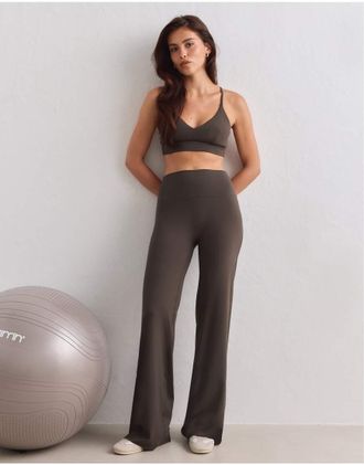 Aim'n dunkelgr&uuml;ne Sense Leggings mit geradem Bein in Dunkelgr&uuml;n