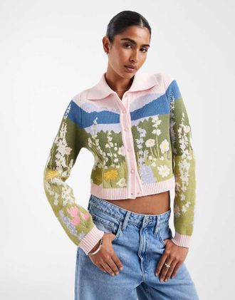 House of Sunny Sunset Blooms Tripper - Strickjacke mit Blumenmuster-Rosa