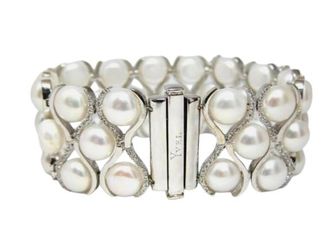 Yvel Pearl, White Gold And Diamond Cuff Size 35