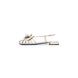 Loriblu Flower Decorated Flat Nappa Leather Sandalen - - Shoes - Damen - Wei&szlig; - 36 EU