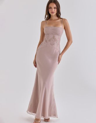 House of CB robe longue Catalina en georgette &agrave; empi&egrave;cements en dentelle, mauve-VIOLET
