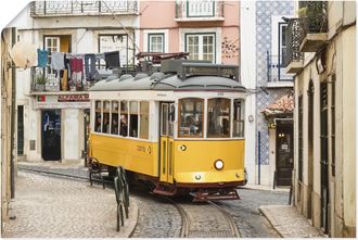 Artland Wanddeko Poster & Kunstdrucke Wandposter 90x60 cm Querformat Historisch Zug Tram Stra&szlig;enbahn Altstadt Lissabon Portugal U4SR