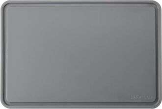 KitchenAid Klassisches Kunststoff-Schneidebrett mit umlaufendem Graben und rutschfesten Kanten, sp&uuml;lmaschinenfest, 30,5 x 45,7 cm, Grau