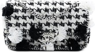 Chanel Hobo Bags - Medium Classic Embroidered Canvas Double Flap - Gr. unisize - in Wei&szlig; - f&uuml;r Damen