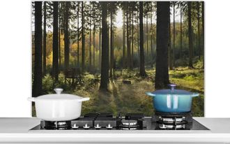 MuchoWow Spritzschutz K&uuml;che K&uuml;chenr&uuml;ckwand Alu Poster Bilder 100x65 cm Wald - Sommer - Sonne