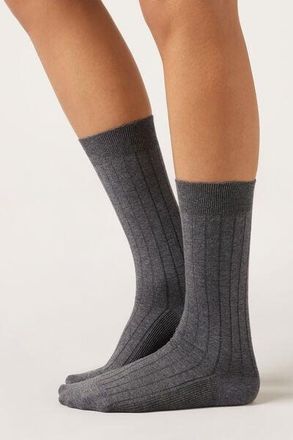 Calzedonia Gerippte Socken In 3/4-l&auml;nge Grau