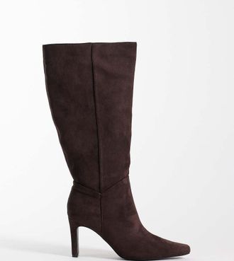 Public Desire Pose Stiefel mit Absatz bis zum Knie in Schokobraun aus Velourslederimitat