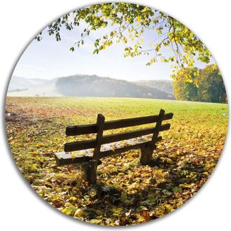 Wallario rundes Outdoor-Poster für Garten oder Balkon Idyllische Holzbank in den Bergen, Motivbanner 60 cm Durchmesser