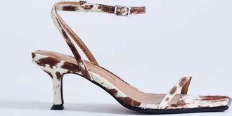 Topshop Ezra - Sandales en cuir v&eacute;ritable fa&ccedil;on poils de vache &agrave; talon et brides-Brown