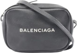 Balenciaga Sac bandouli&egrave;re en cuir Pre-owned Everyday Camera BAG XS - Femme - Pre-owned - Noir - Taille: ONE Size