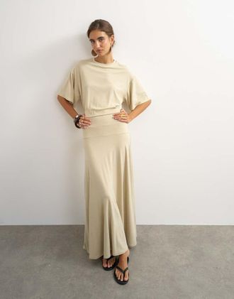 Topshop robe longue en jersey &agrave; taille basse en m&eacute;lange de viscose, coloris stone-Blanc